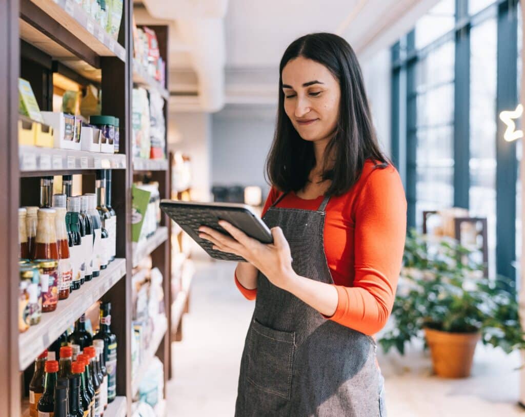 5 Workforce Trends Reshaping Retail and Hospitality in 2026 | First ...